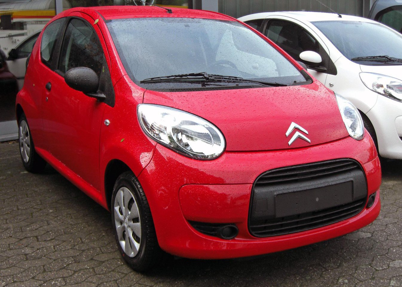 Citroen C1 I (Phase II, 2008 3-door) 1.0i (68 Hp)